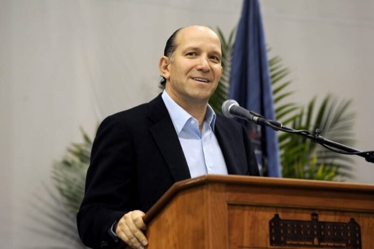Howard Lutnick Net Worth: Age, Wife, Children, Salary, & Jet